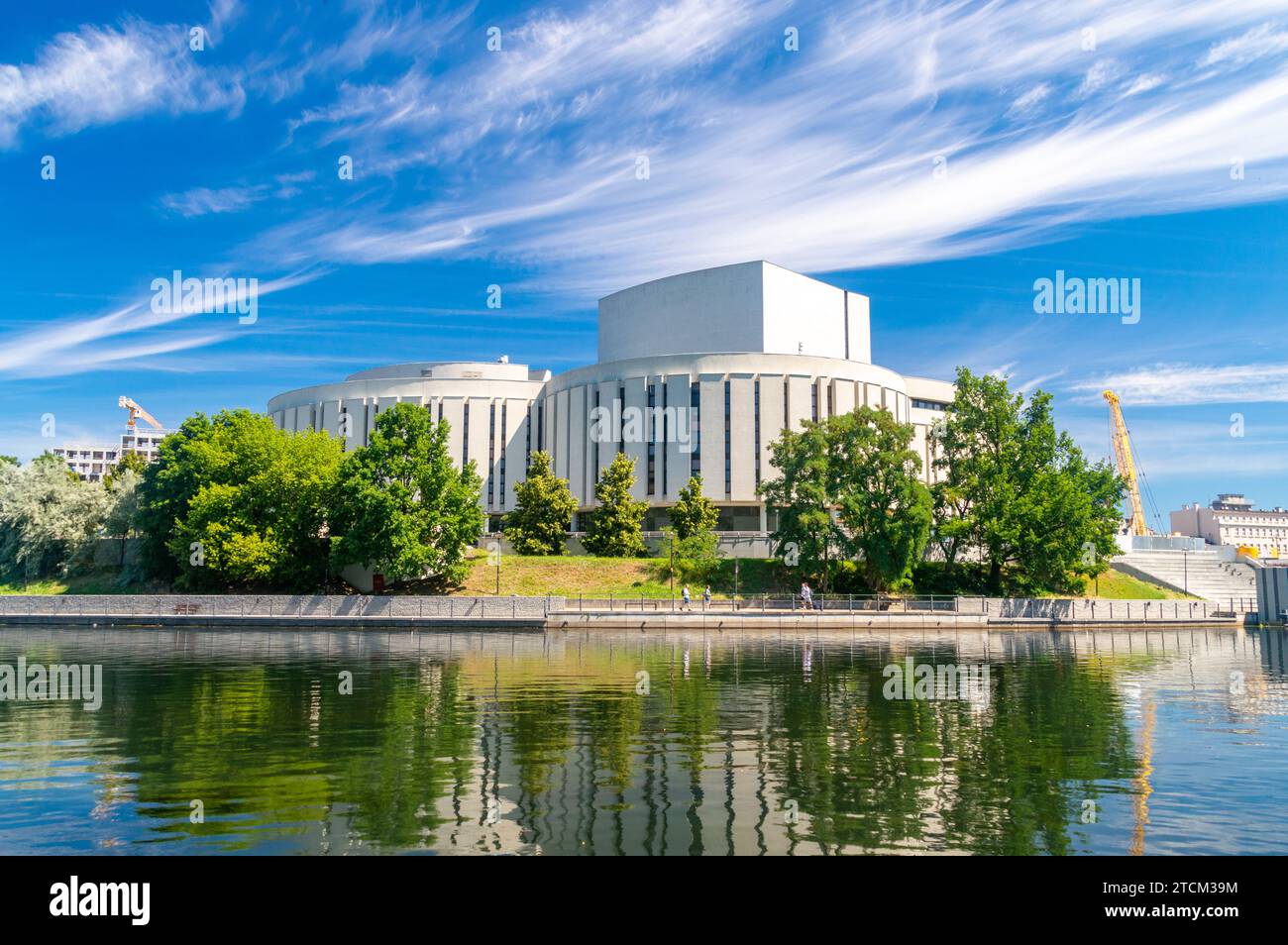 ópera industrial hi-res stock photography and images - Alamy