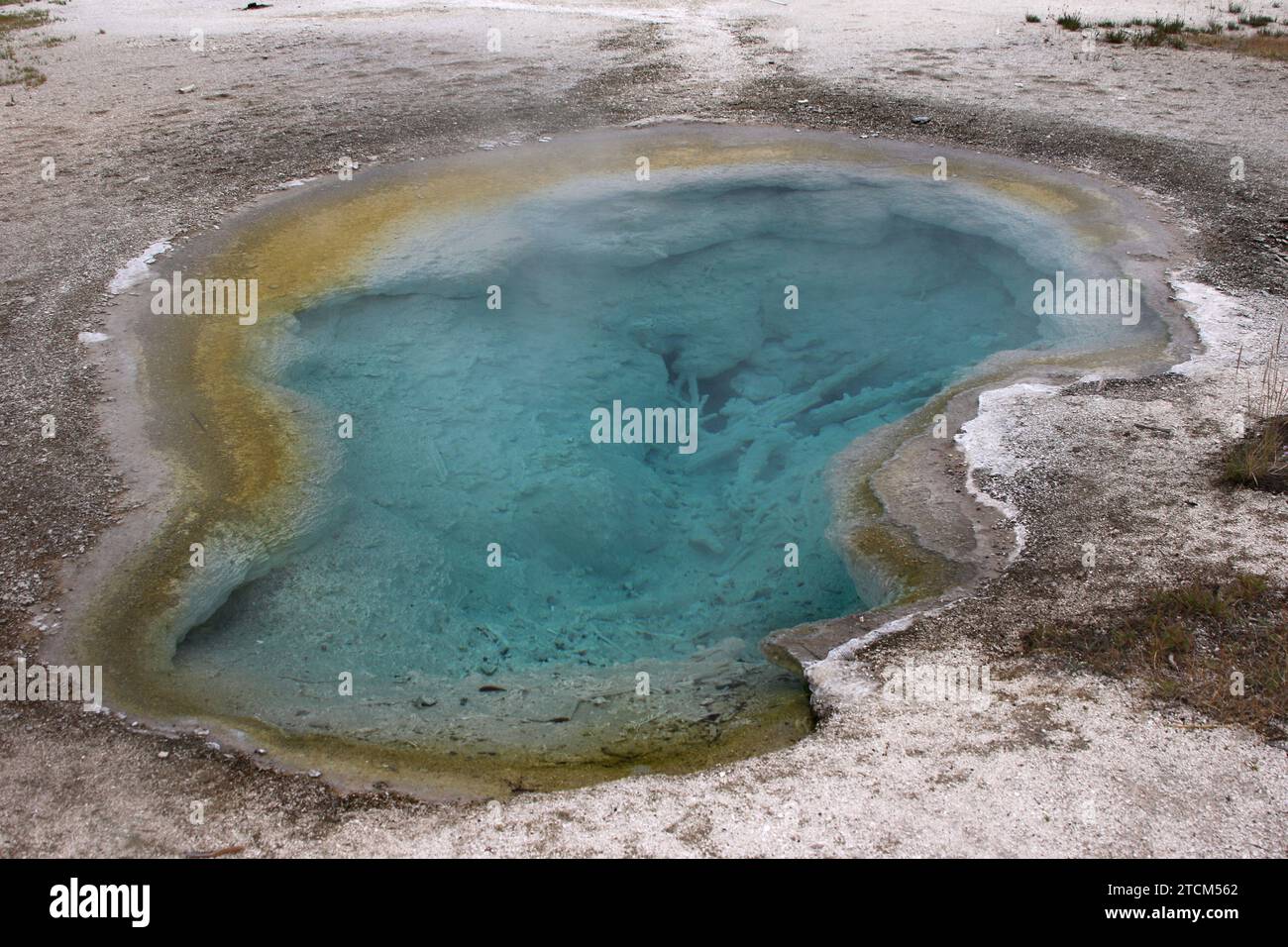 Yellowstone national park grand prismatic spring falls hi-res stock ...