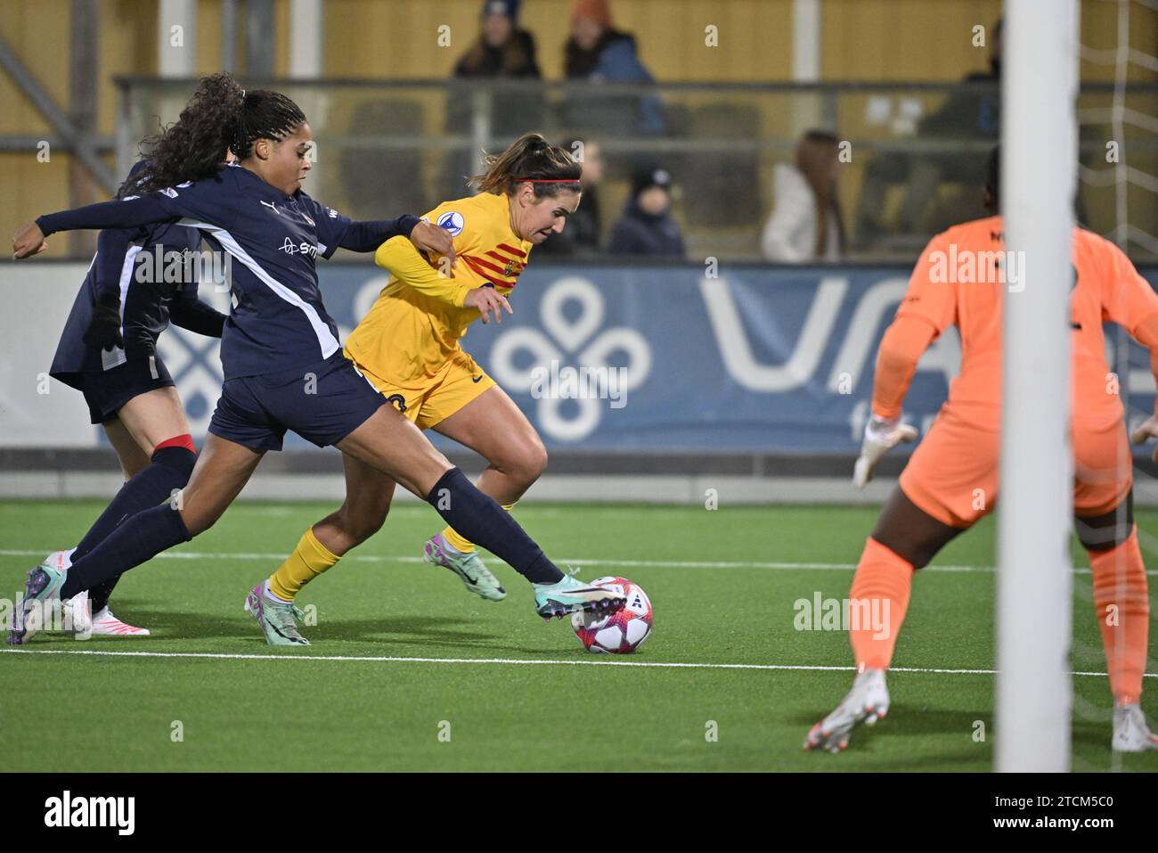 Isabella obaze hi-res stock photography and images - Alamy