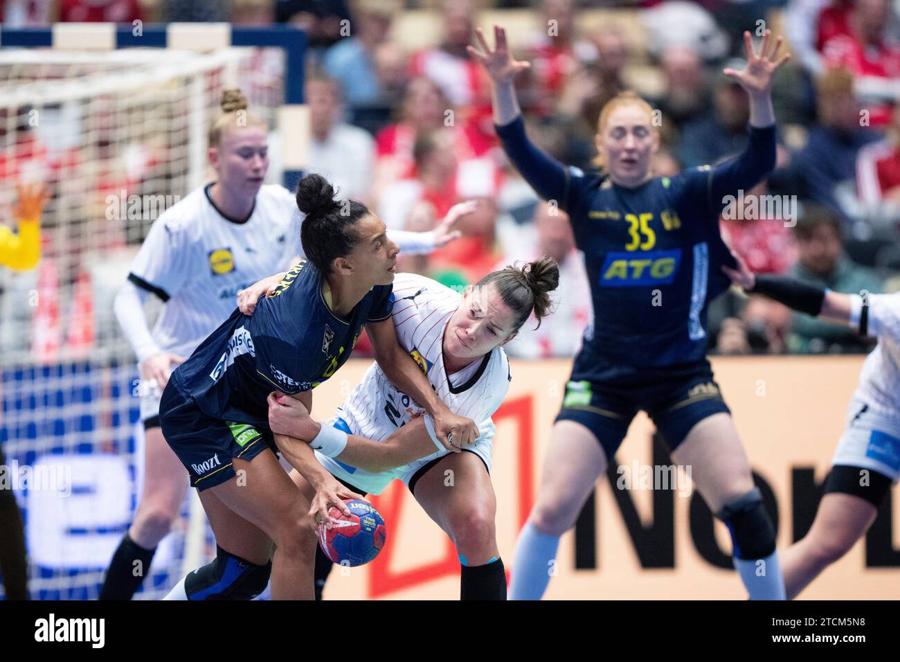 Herning, Denmark. 13th Dec, 2023. Jamina Roberts of Sweden in action ...