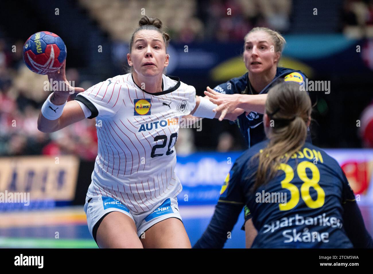 Herning, Denmark. 13th Dec, 2023. Emily Bölk of Germany in action with ...