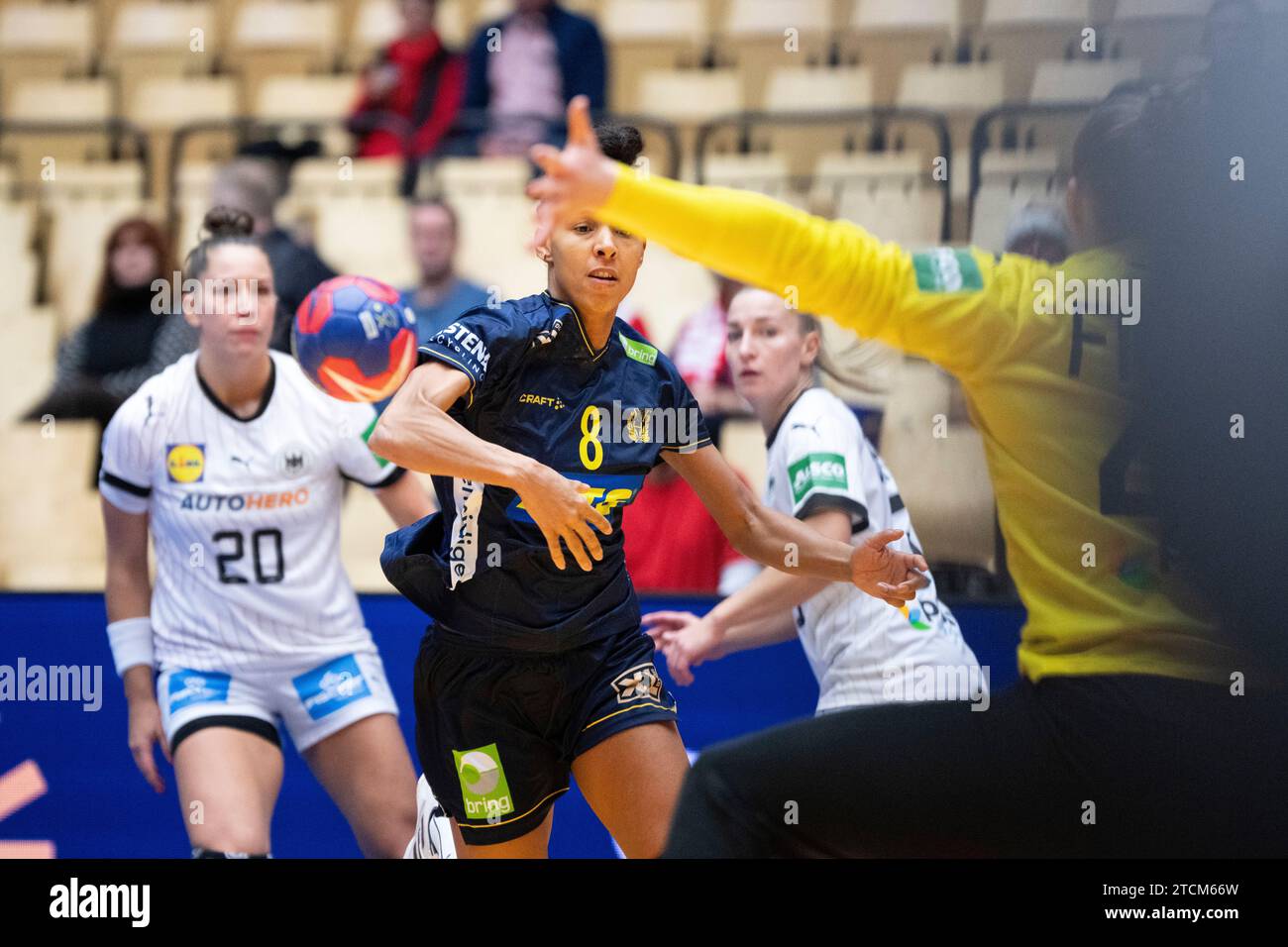 Herning, Denmark. 13th Dec, 2023. Jamina Roberts of Sweden in action ...