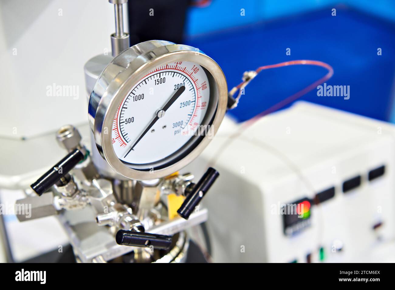 Pressure sensor laboratory chemical reactor Stock Photo - Alamy