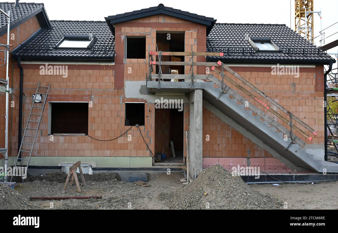 Neubau, Haus, aufgenommen in Eichenau, Bayern, am 10. November 2023 ...
