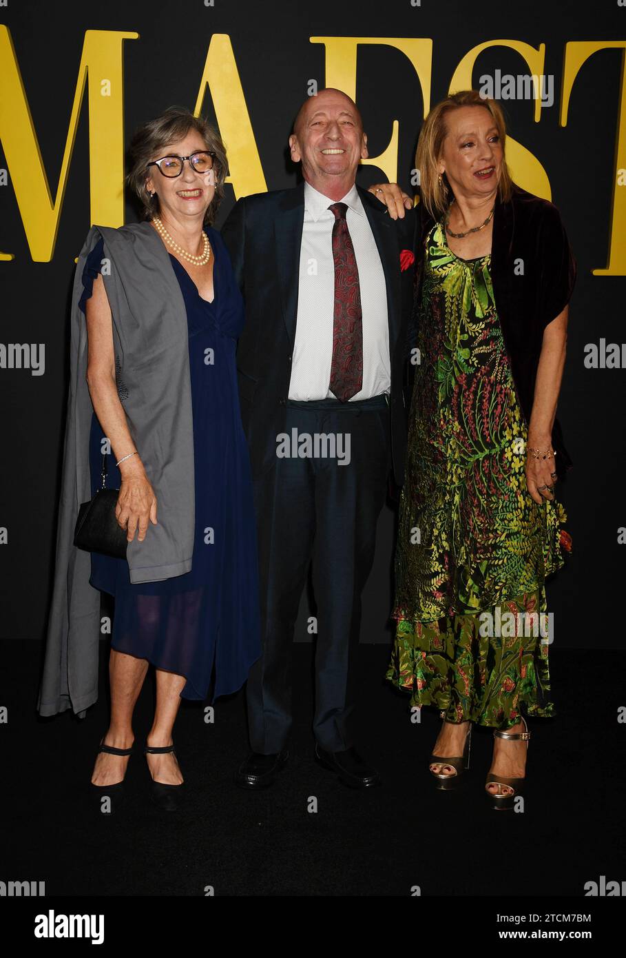 LOS ANGELES, CALIFORNIA - DECEMBER 12: (L-R) Nina Bernstein, Alexander ...