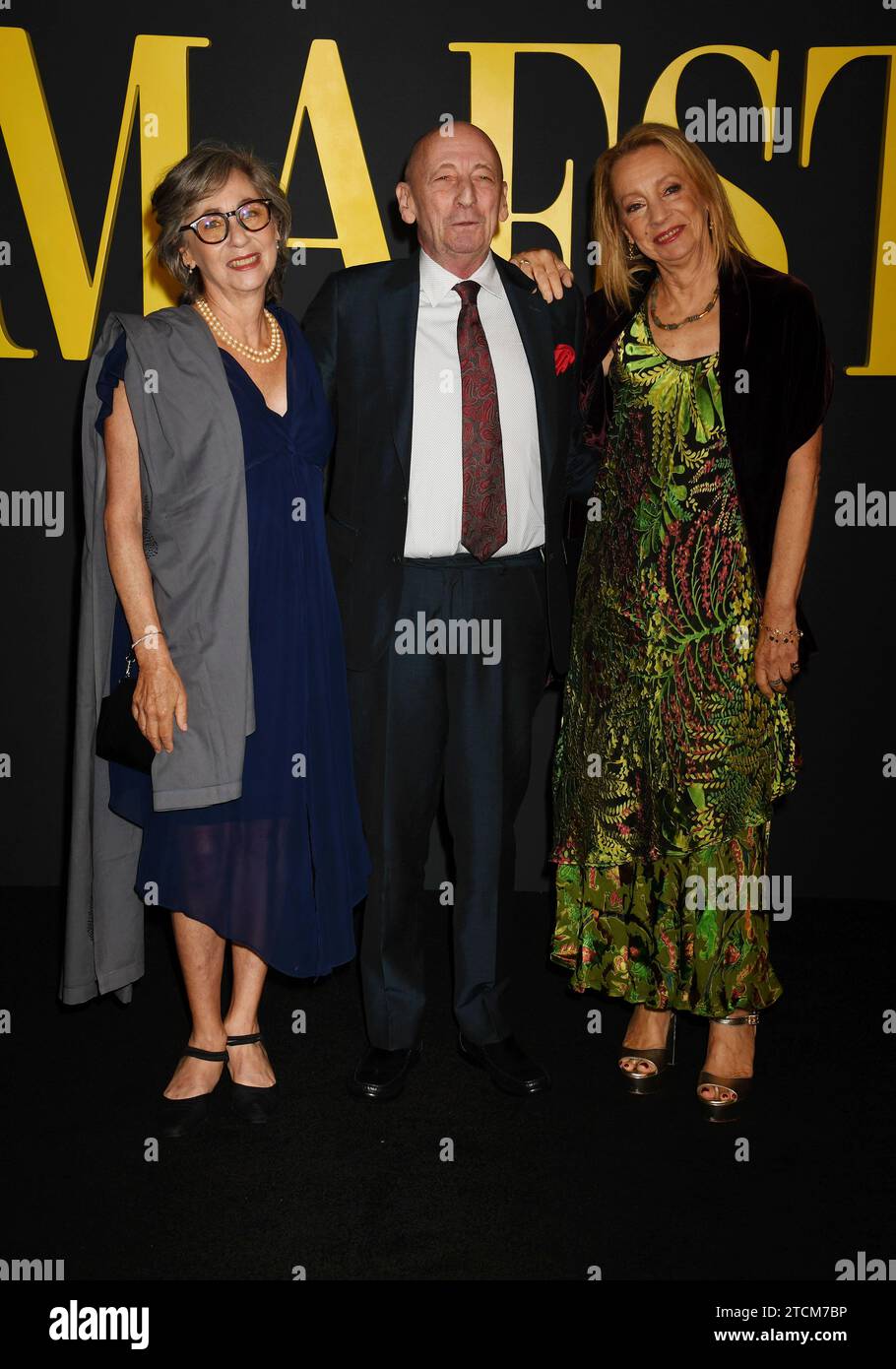 LOS ANGELES, CALIFORNIA - DECEMBER 12: (L-R) Nina Bernstein, Alexander ...