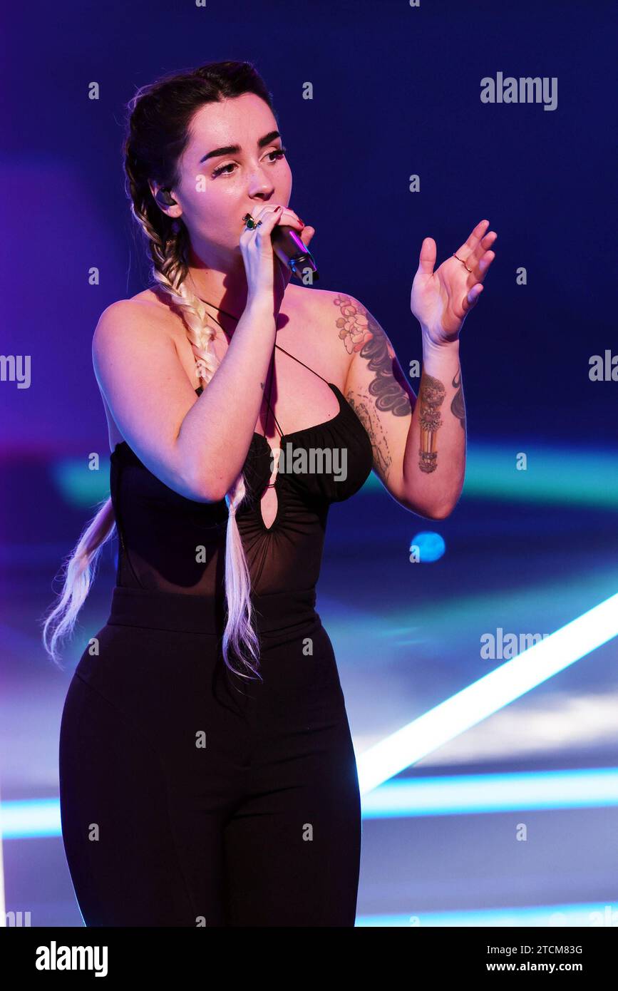 Sports Awards 2023 Auftritt der Sängerin Ilira. Verleihung der Sports ...