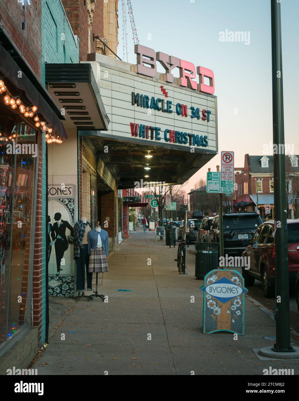 Richmond theatre sign hi-res stock photography and images - Alamy