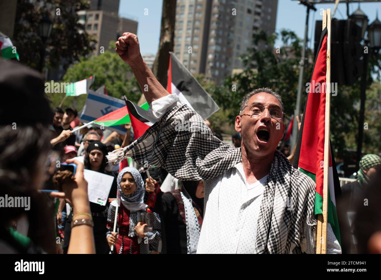 Santiago, Region Metropolitana, Chile. 4th Nov, 2023. Palestinians ...