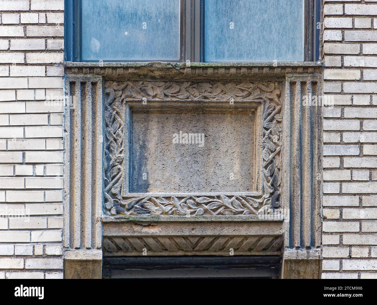 Façade detail: Hotel Carter under renovation in Times Square/Theater ...