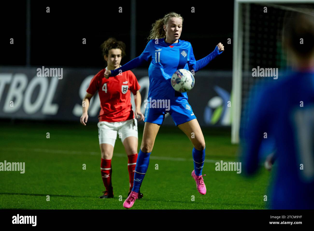 Futbol Salou Sports Center SALOU, SPAIN - DECEMBER 4: Snaedis ...