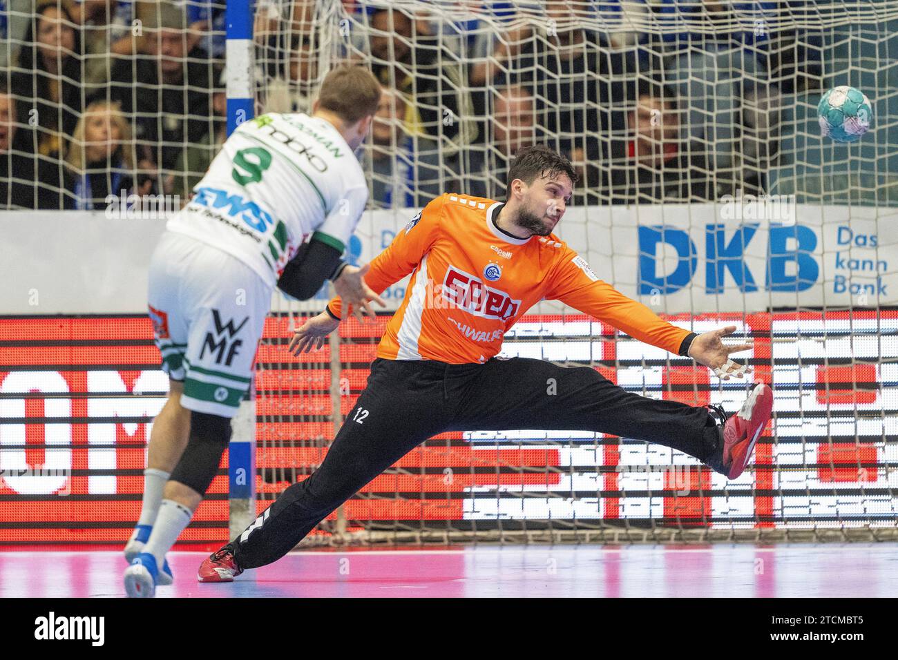 13.12.2023, Schwalbe Arena, Gummersbach, GER, DHB-Pokal, VFL ...