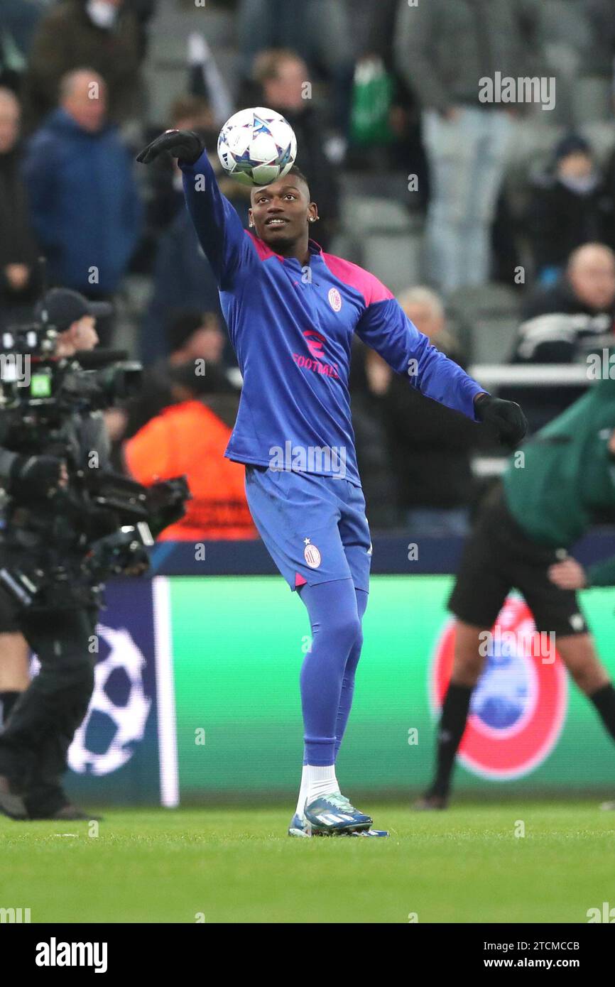 AC Milan's Rafael Leao warms up before the Champions League group F ...