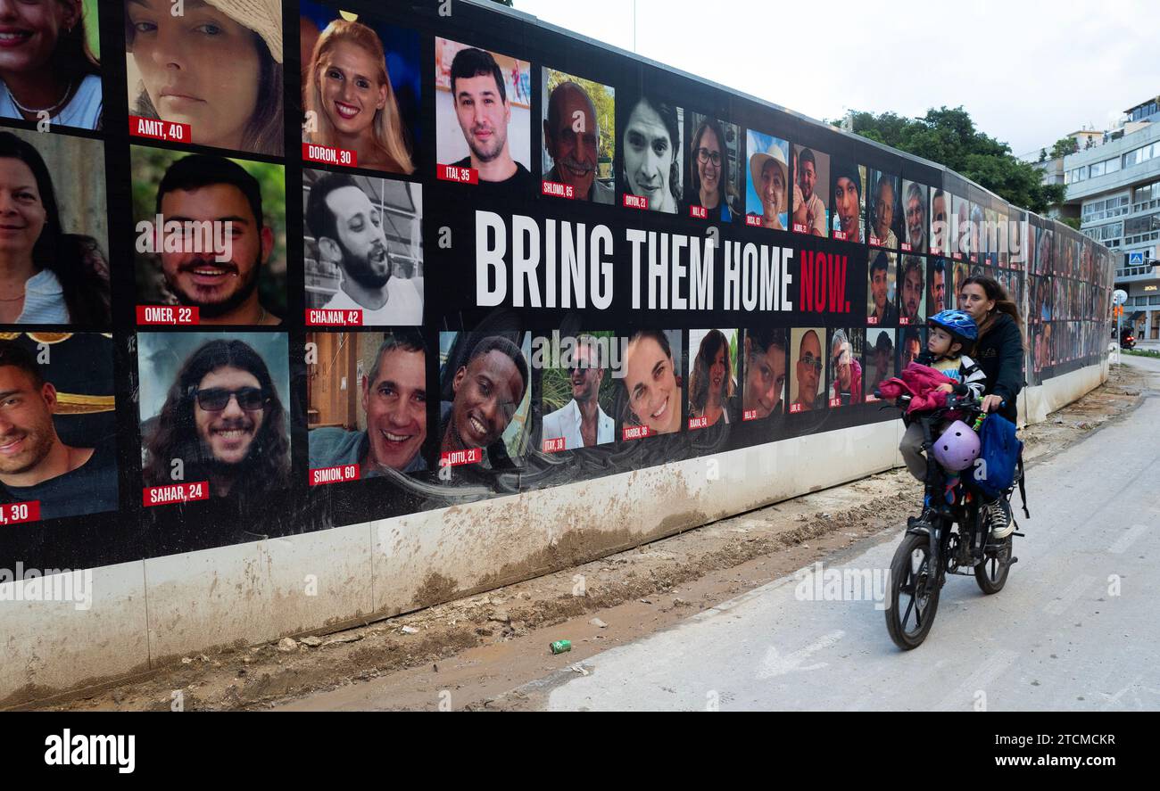 Israel gaza hamas war hostages billboard hi-res stock photography and ...