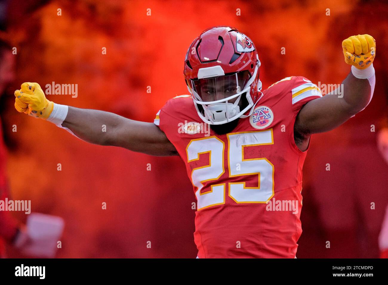 Kansas City Chiefs running back Clyde Edwards-Helaire runs onto the ...