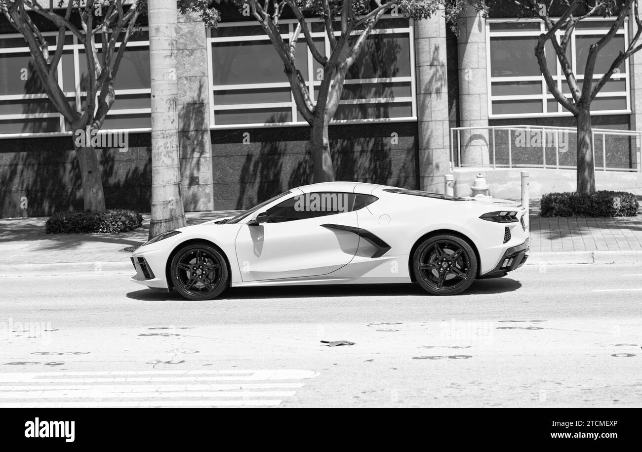 Chevrolet corvette side view Black and White Stock Photos & Images - Alamy