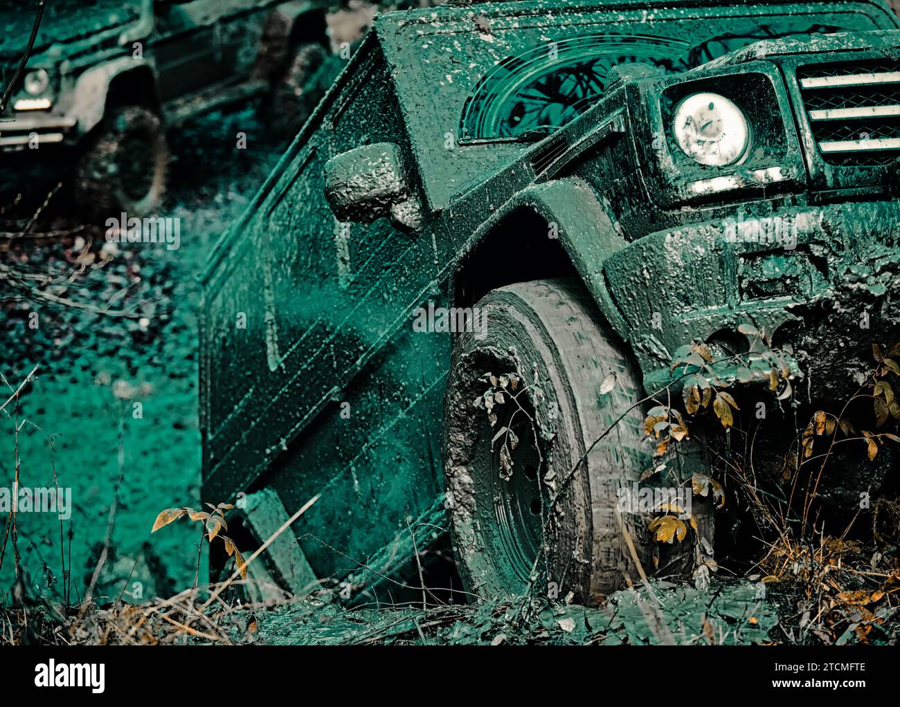 Jeep suv bottom hi-res stock photography and images - Alamy