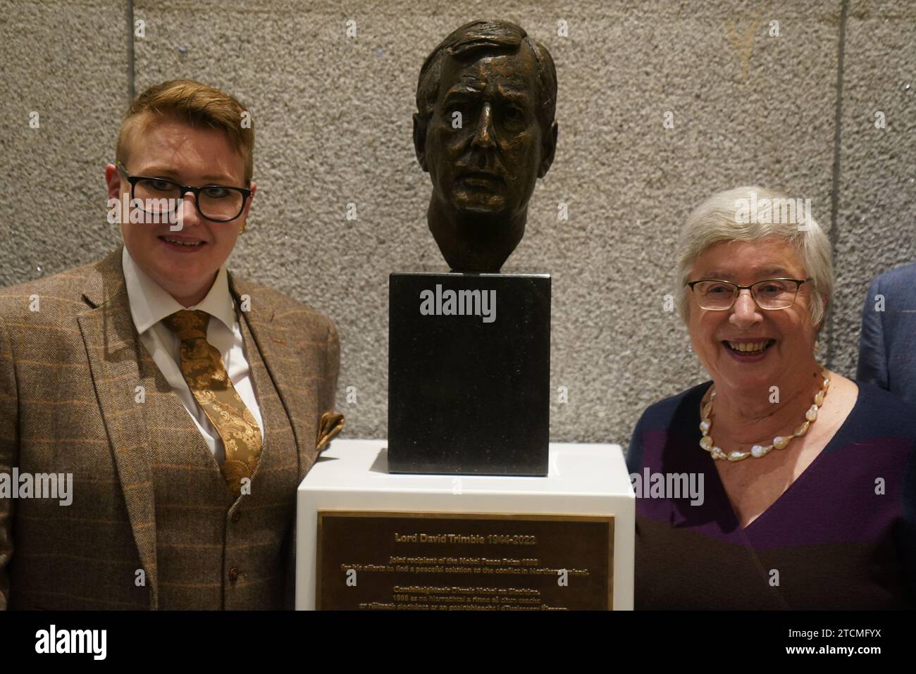 David trimble john hume hi-res stock photography and images - Alamy