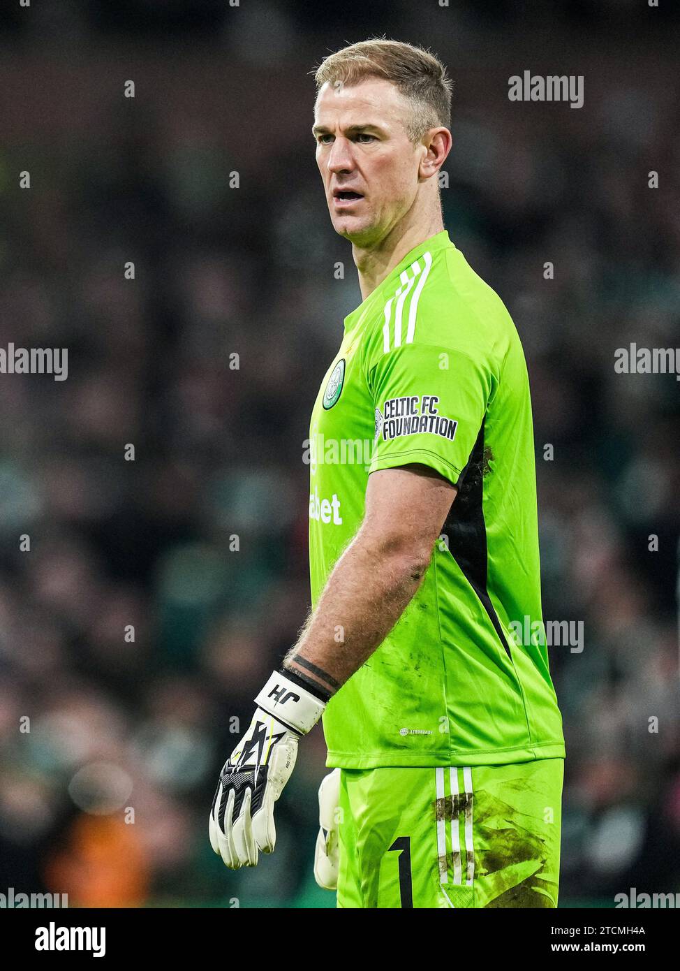 Glasgow, UK. 13th Dec, 2023. Glasgow - Celtic goalkeeper Joe Hart ...