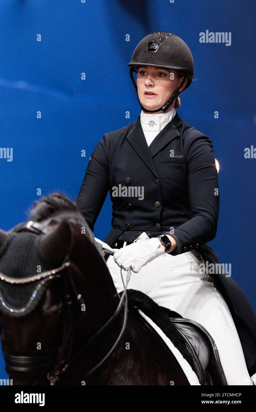 London, UK. 13th Dec, 2023. Denise Nekeman of Netherlands with Boston ...