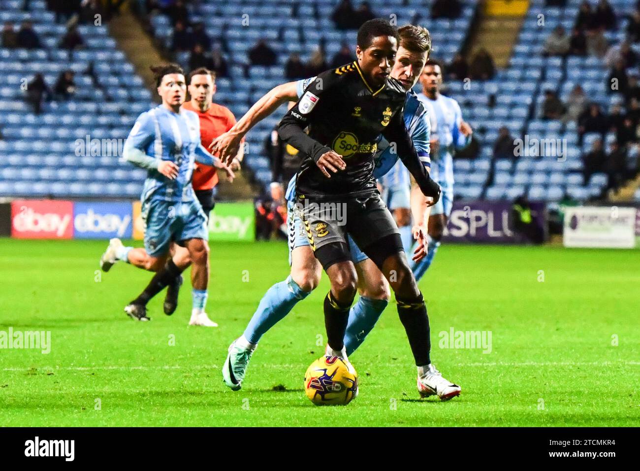 Kyle Walker Peters (2 Southampton) challenged by Ben Sheaf (14 Coventry ...