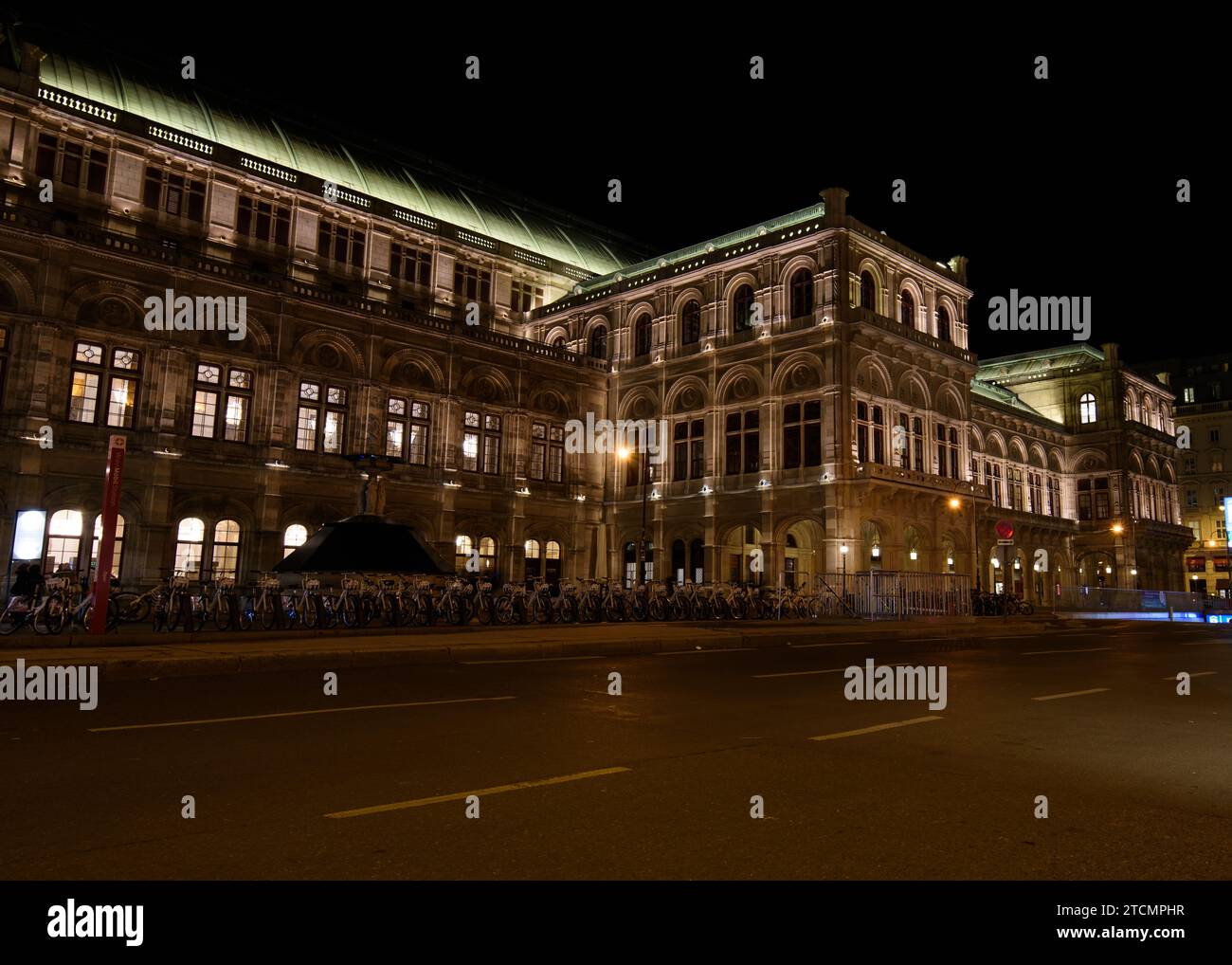 Vienna State Opera House Stock Photo - Alamy