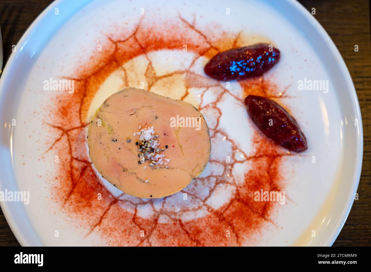 Gavage feeding duck hi-res stock photography and images - Alamy