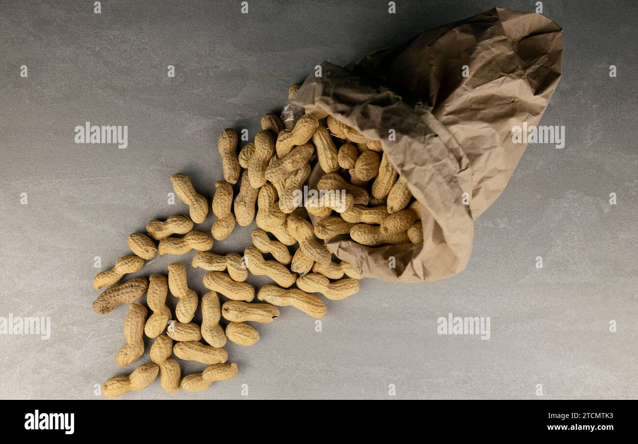 Monkey nuts shelled hi-res stock photography and images - Alamy