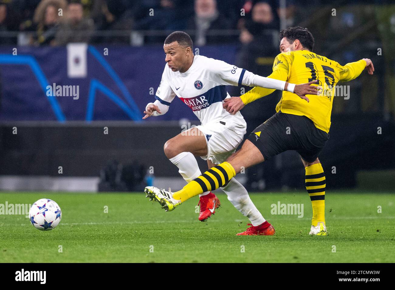 Dortmund, Germany. 13th Dec, 2023. Fußball: Champions League. 6. Spieltag: Borussia Dortmund ...