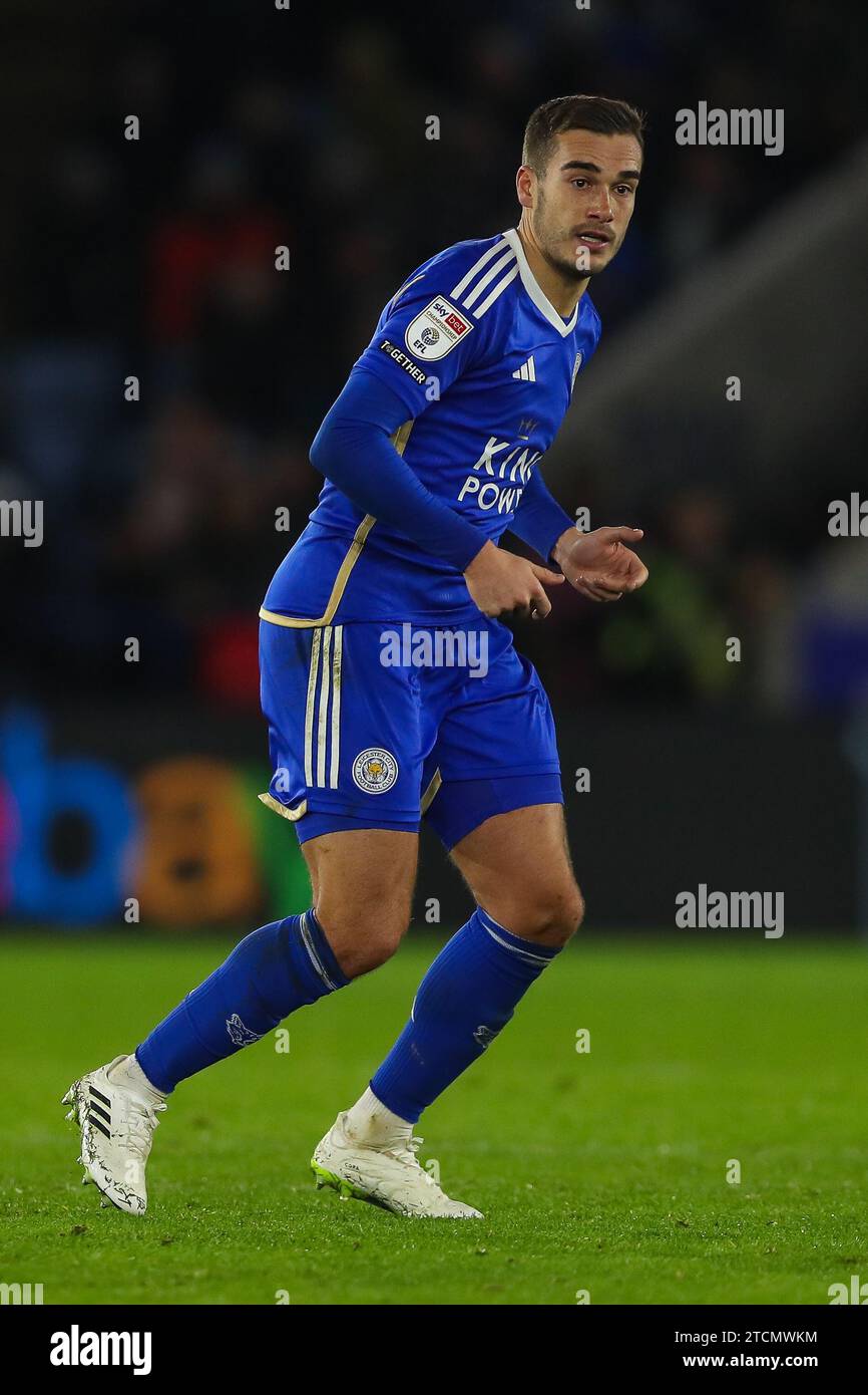 Harry Winks #8 of Leicester City during the Sky Bet Championship match ...