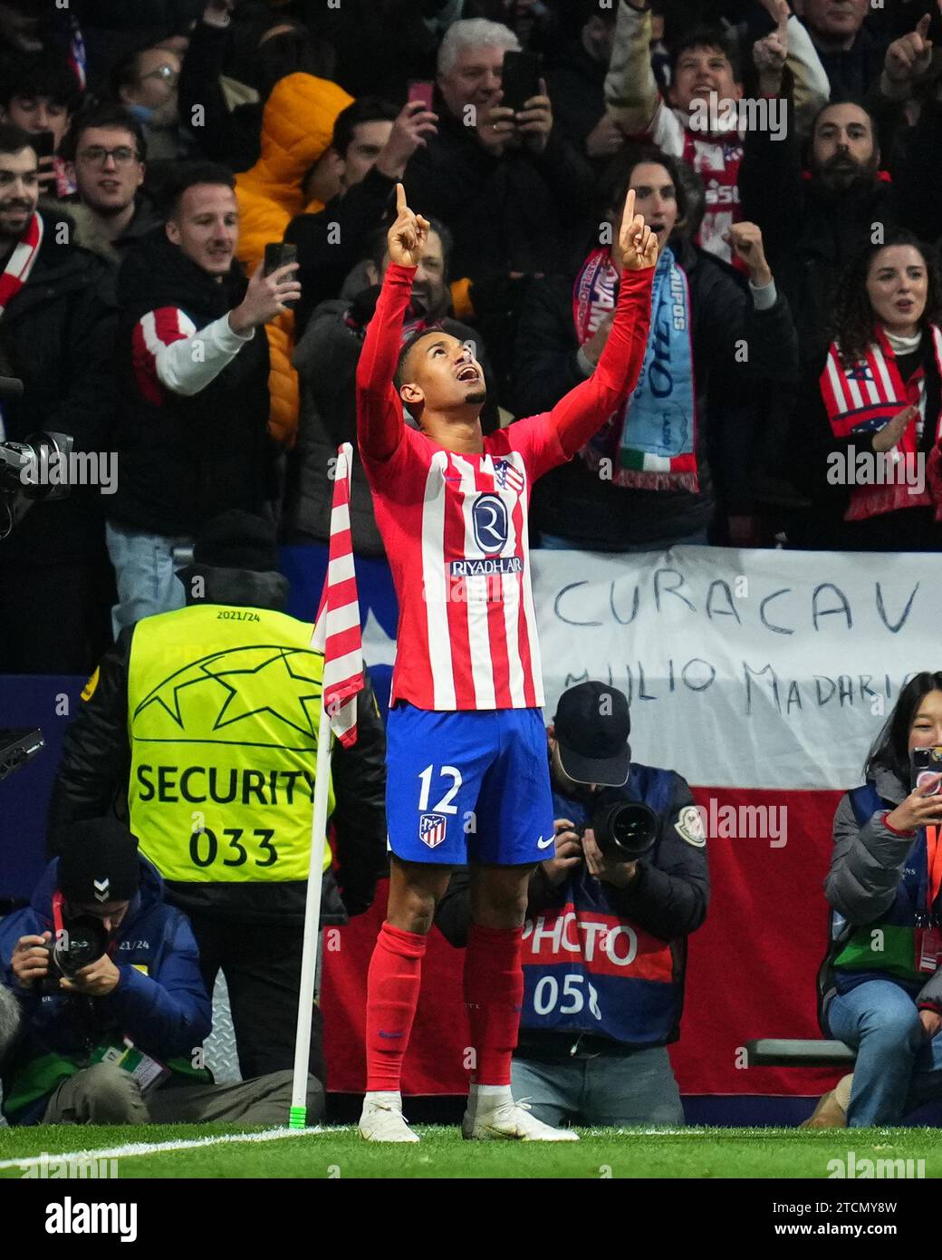 Madrid, Spain. 13th Dec, 2023. Samu Lino of Atletico de Madrid ...