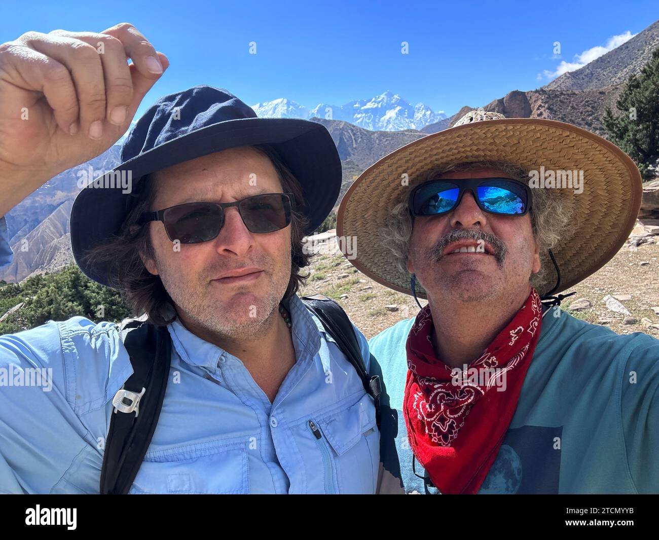 Bodhi Garrett and Craig Lovell trek from Samar to Syangboche on route ...