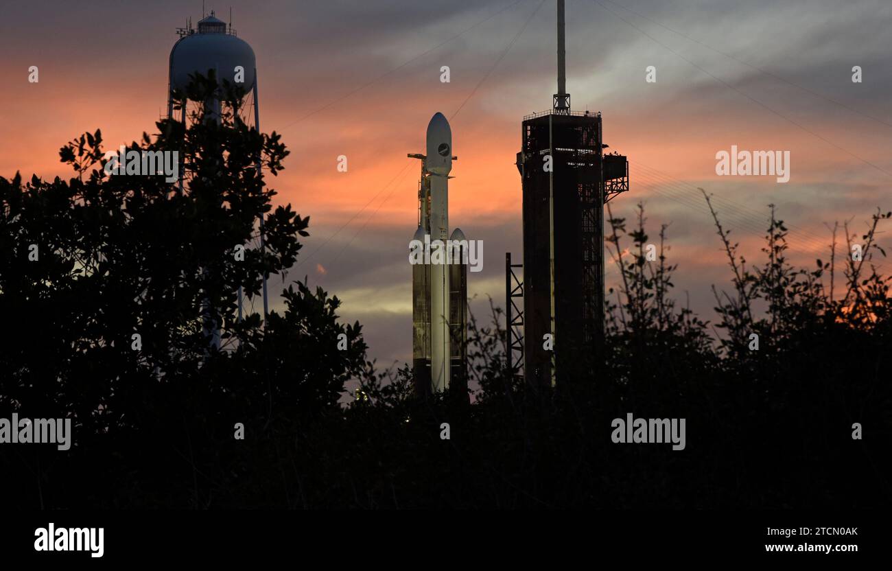 A SpaceX Falcon Heavy rocket stands on Complex 39A at the Kennedy Space ...