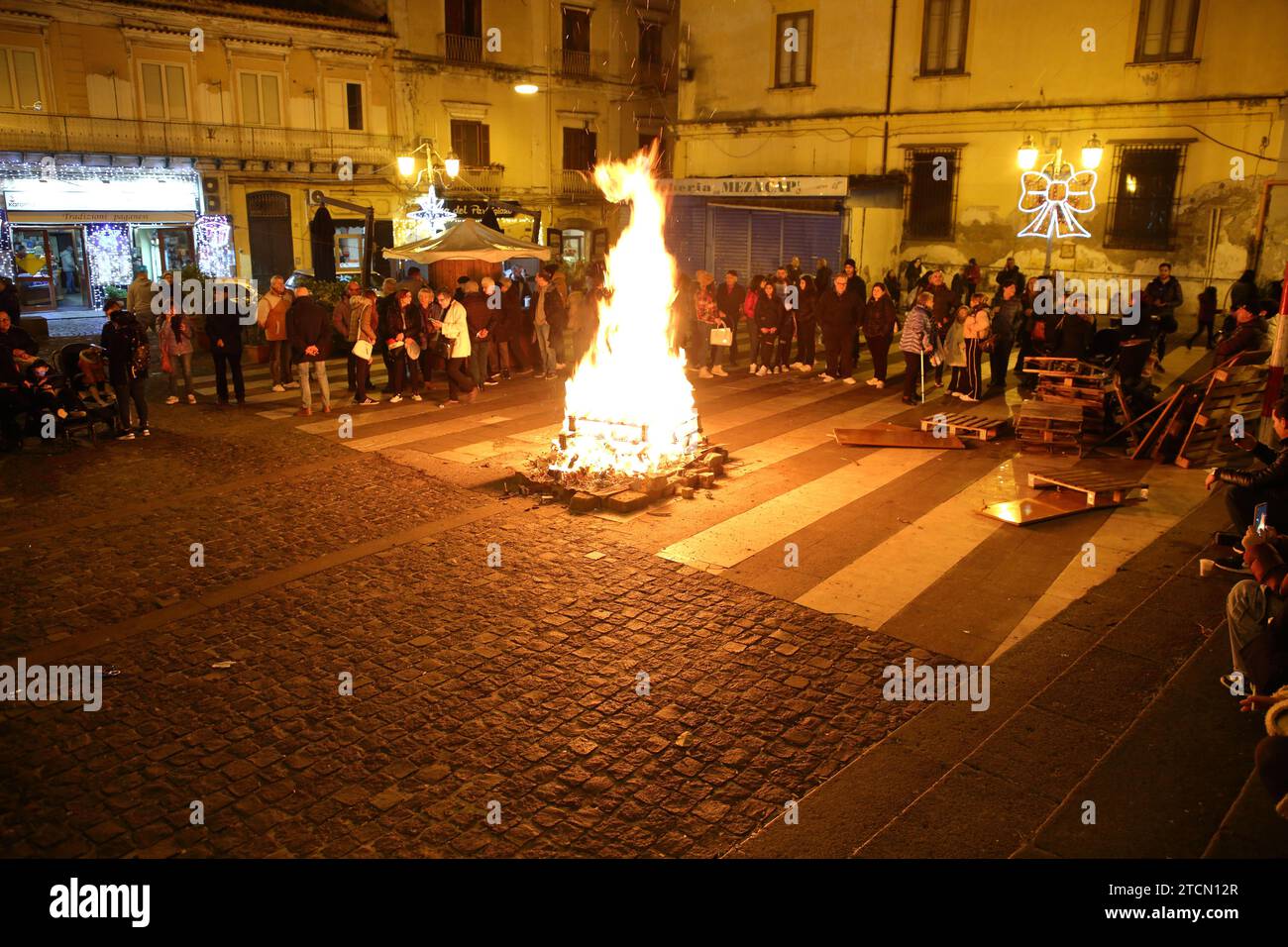 On the day of the feast of Saint Lucia in the historic center of the ...