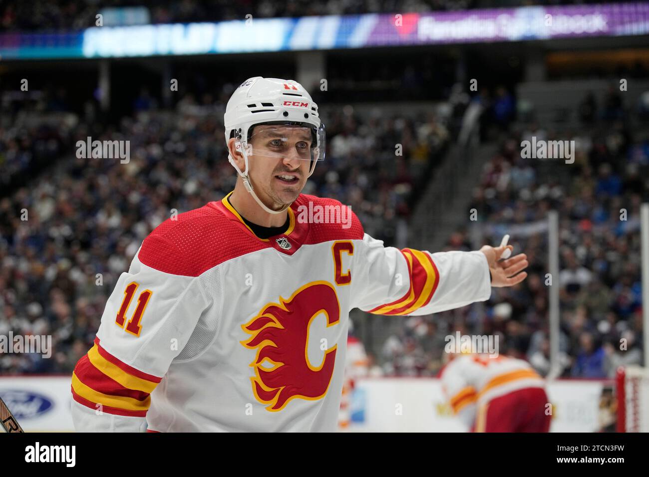 Calgary Flames center Mikael Backlund (11) in the first period of an ...