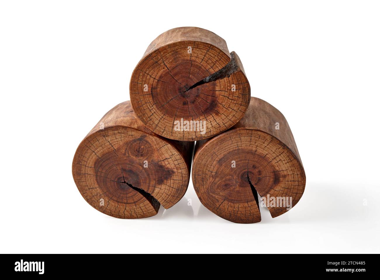 Walnut wood log hi-res stock photography and images - Alamy