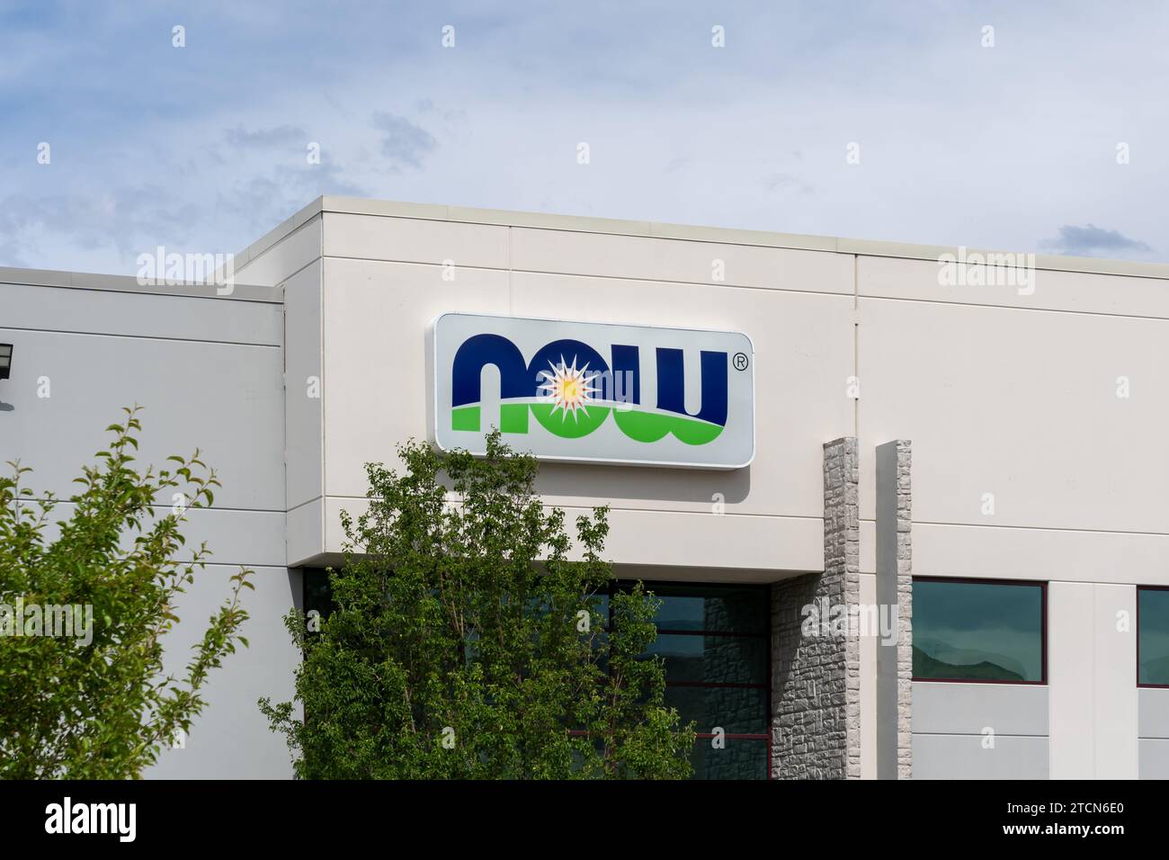 Now foods logo hi-res stock photography and images - Alamy
