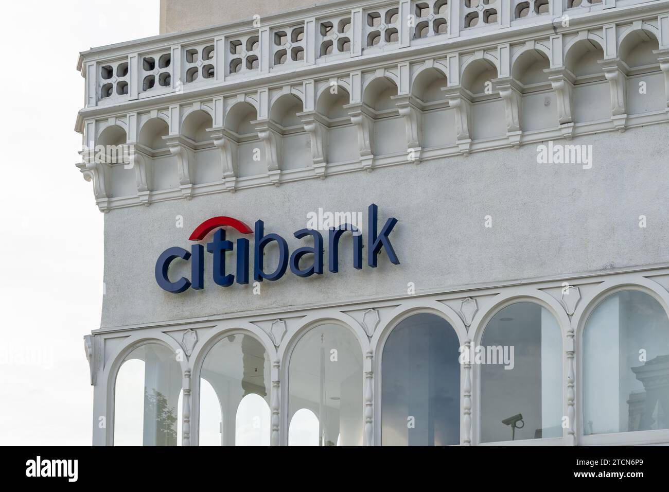 Citibank branch sign hi-res stock photography and images - Alamy