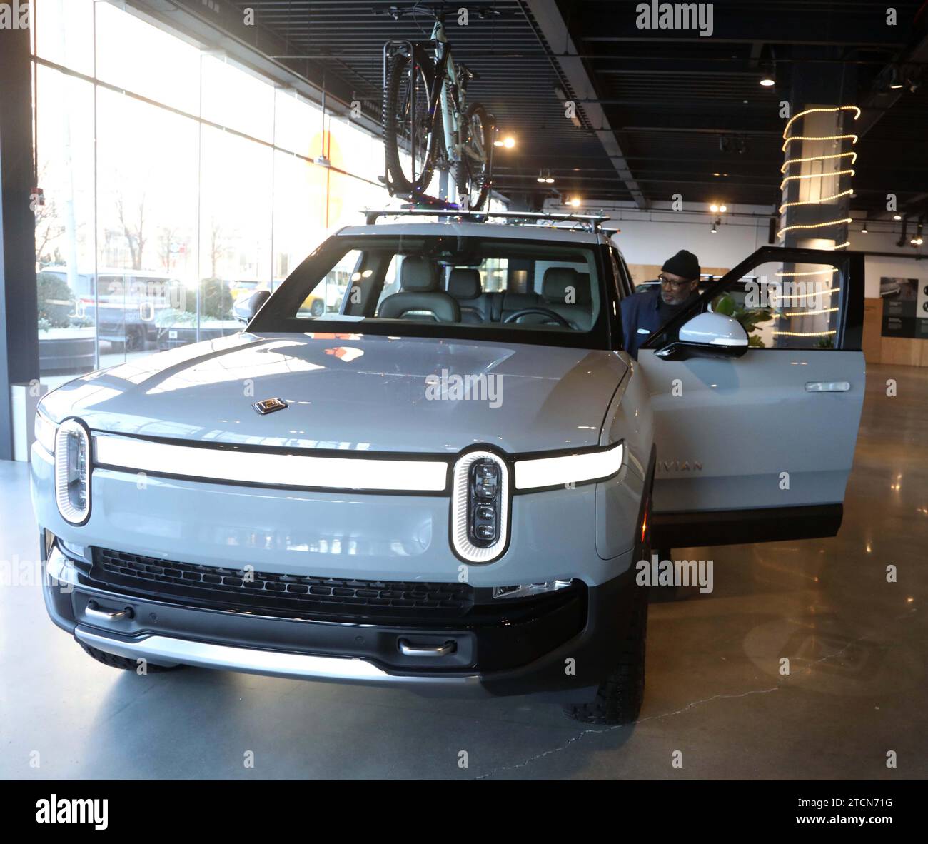 Rivian electric vehicle hi-res stock photography and images - Alamy