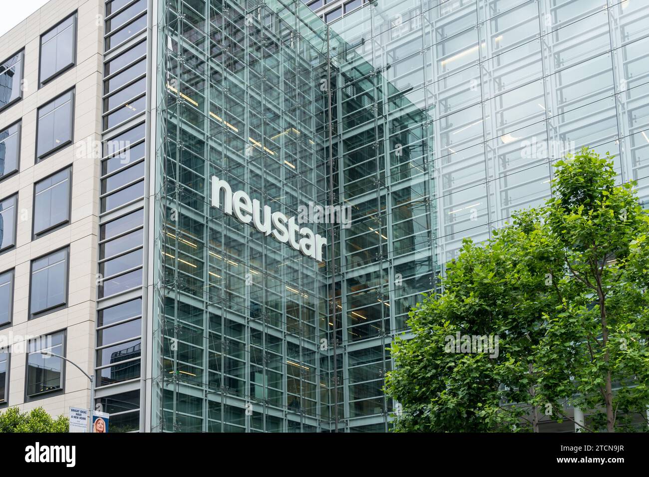 Neustar office building in San Francisco, California, USA Stock Photo ...