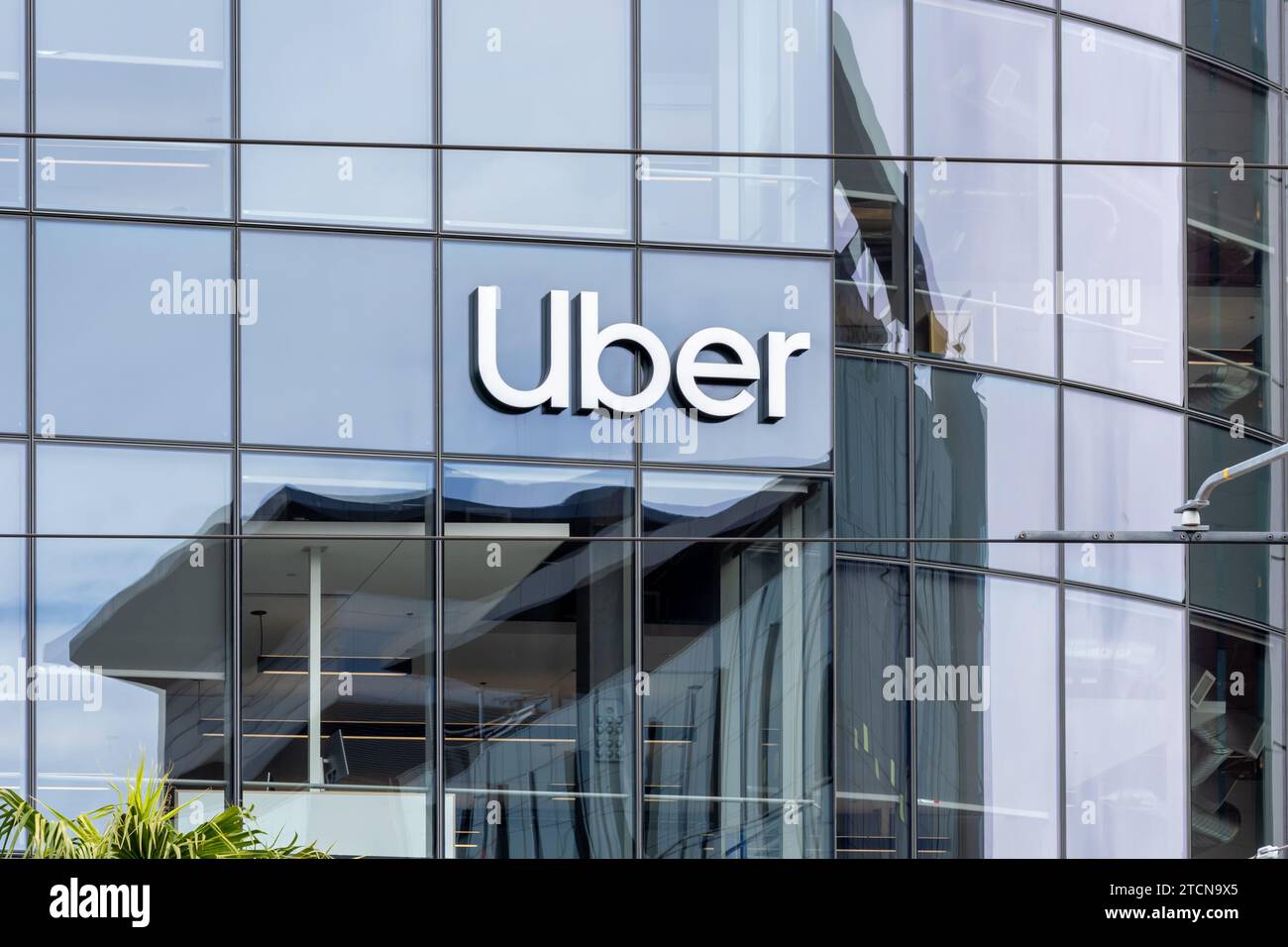 Uber freight logo hi-res stock photography and images - Alamy