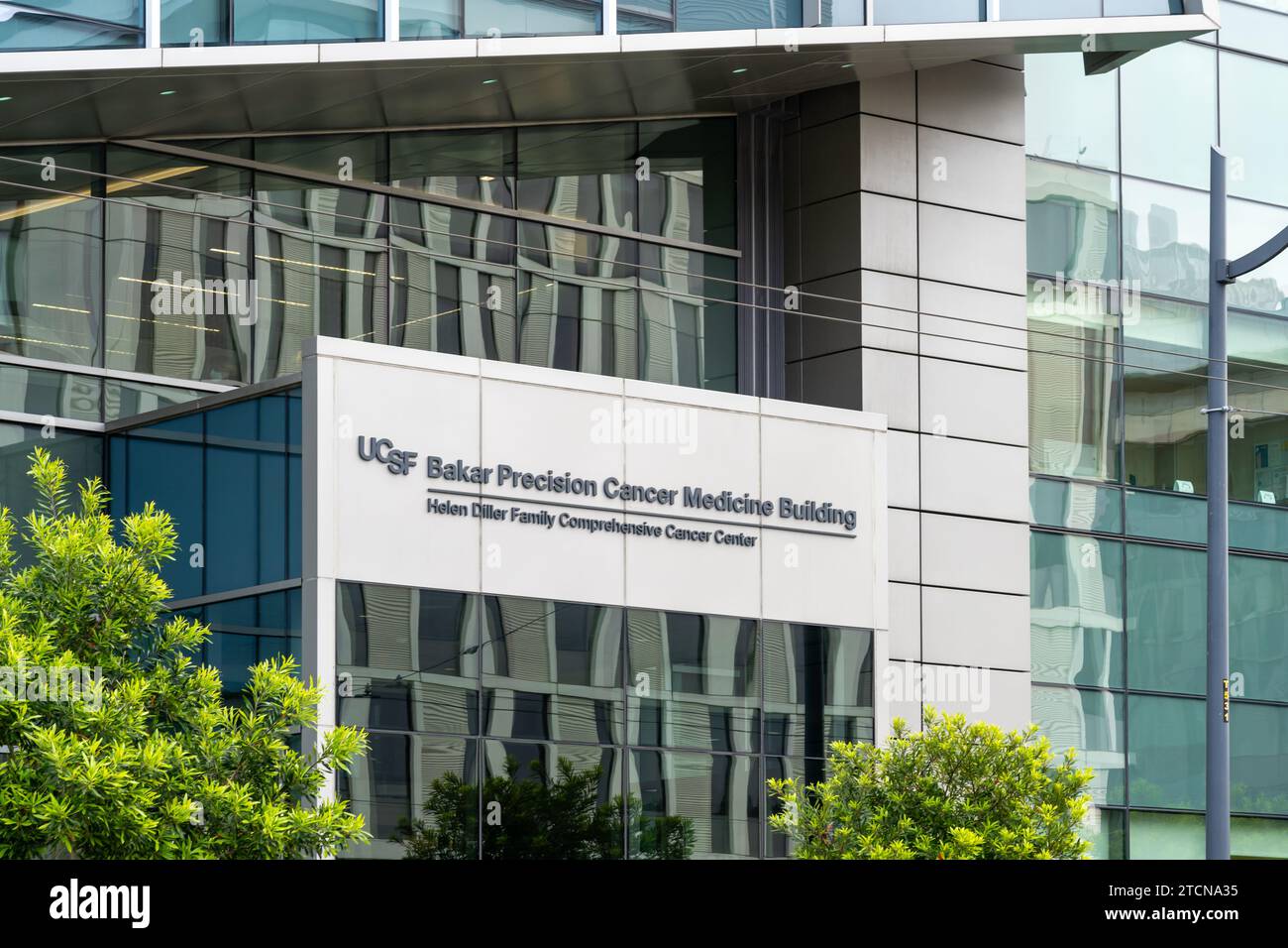 Medical center logo hi-res stock photography and images - Alamy