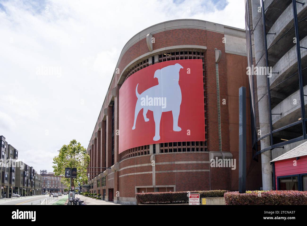 Zynga logo hi-res stock photography and images - Alamy