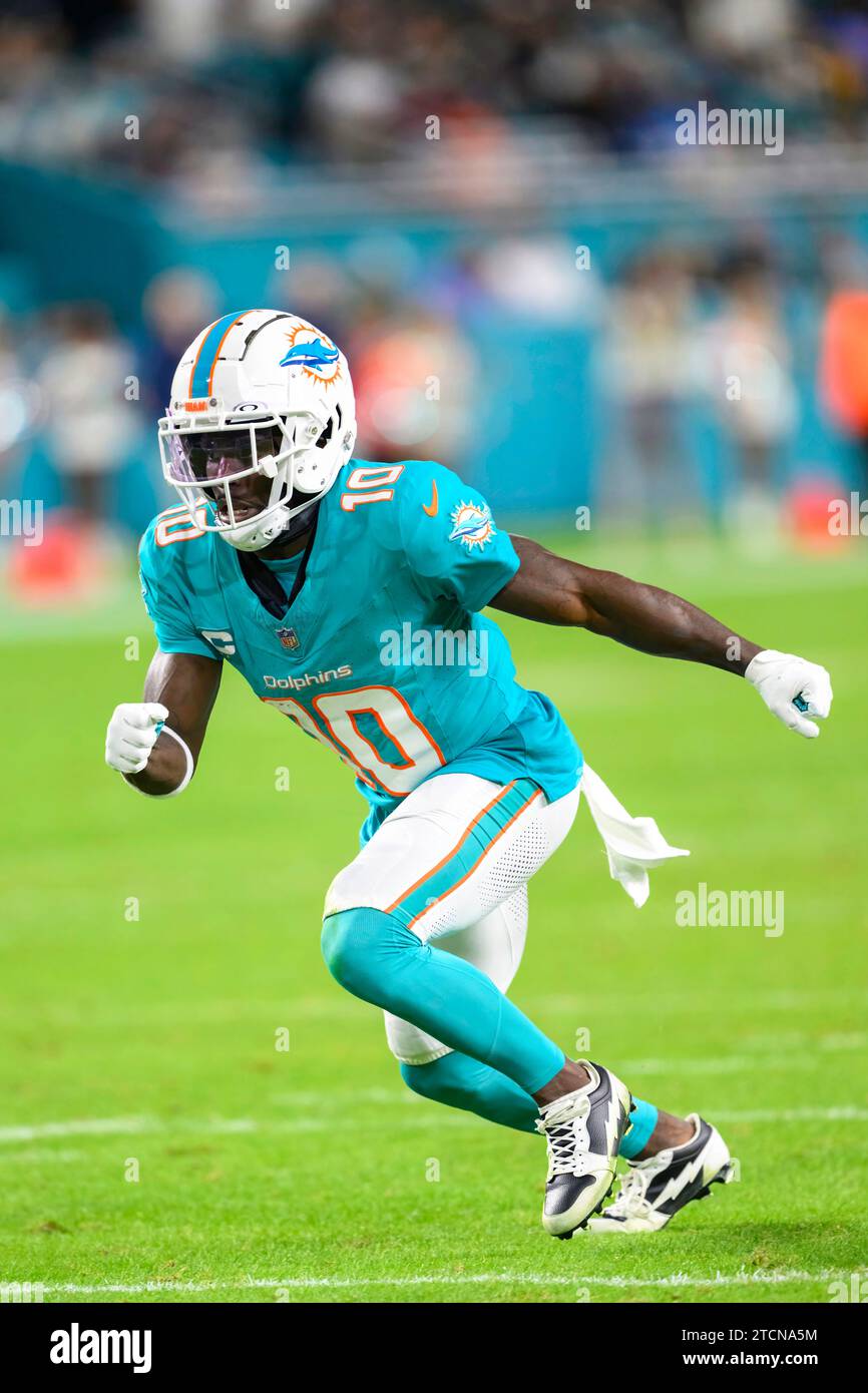 Miami Dolphins wide receiver Tyreek Hill (10) runs a play during an NFL ...