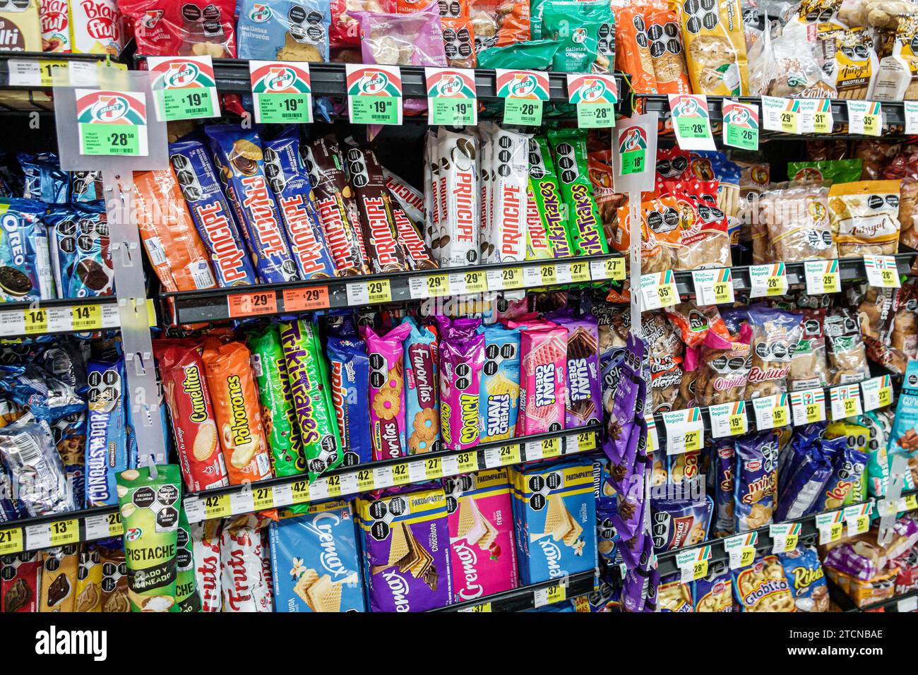 Merida Mexico,centro historico central historic district,7 Eleven ...