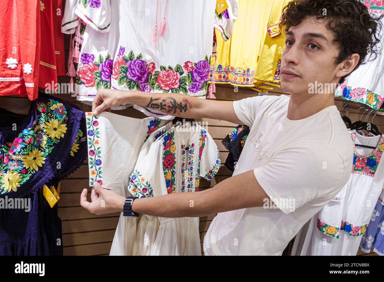 Mayan blouse hi-res stock photography and images - Alamy