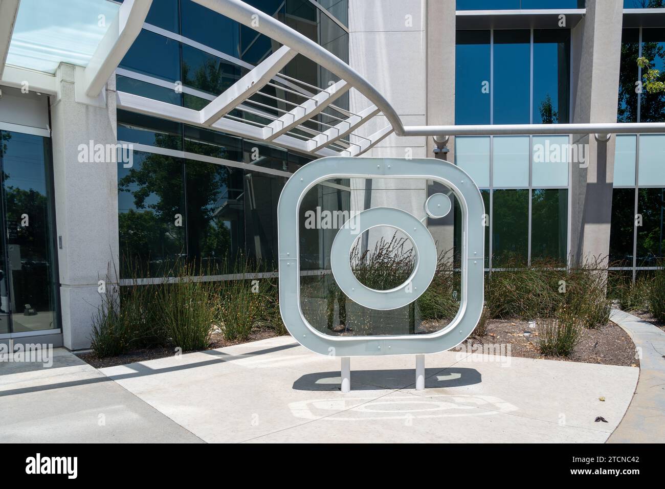 Instagram headquarters in Menlo Park, CA, USA Stock Photo - Alamy
