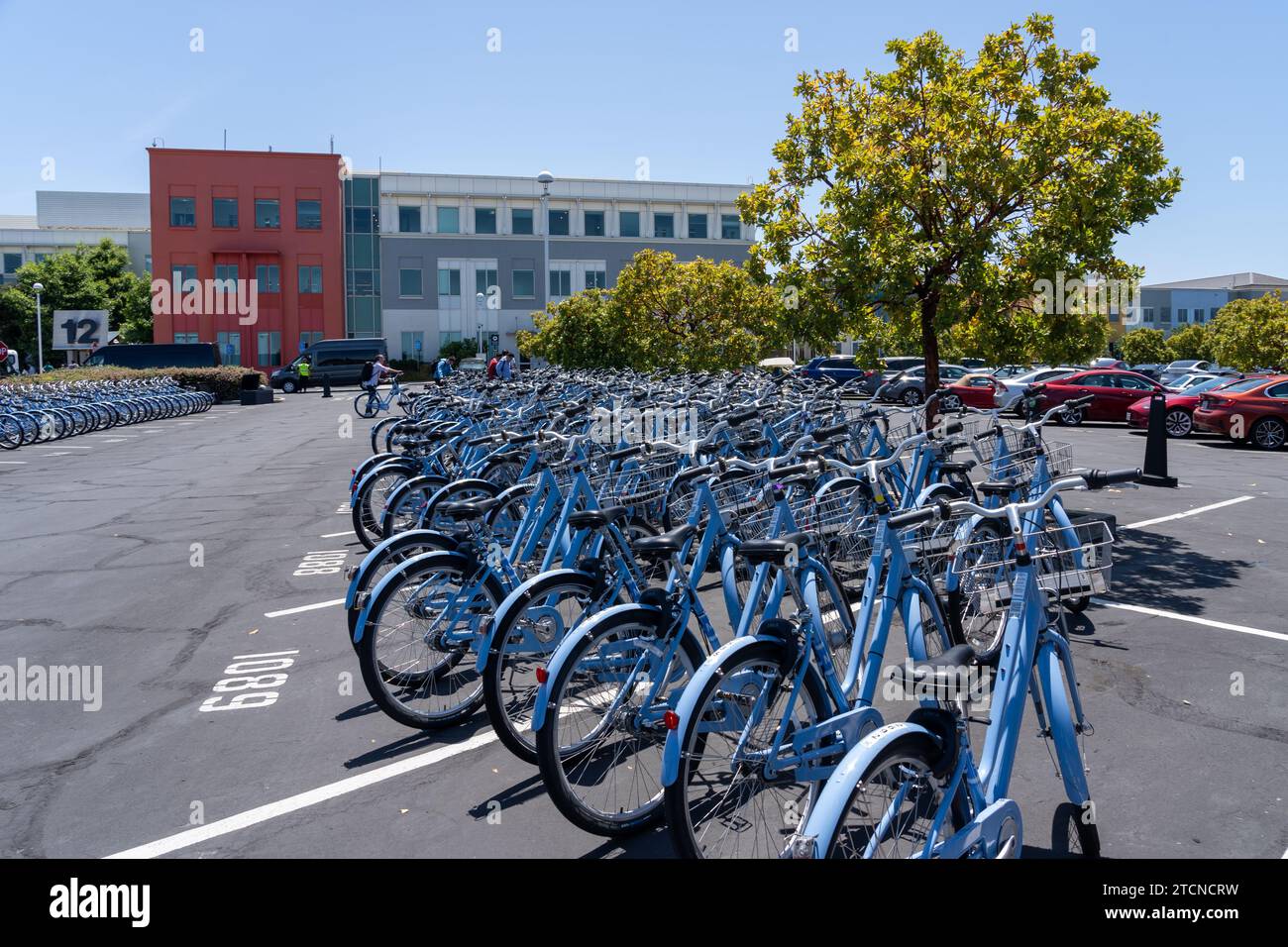 Meta headquarters hi-res stock photography and images - Alamy