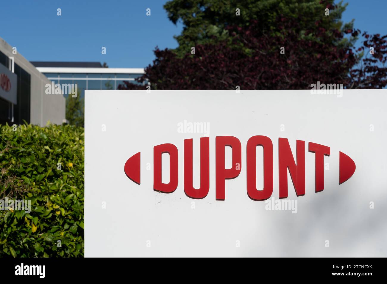 Dupont logo hi-res stock photography and images - Alamy
