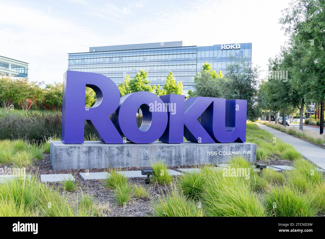 Roku inc hi-res stock photography and images - Alamy